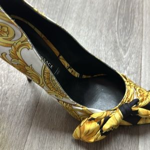 Versace Collection | Shoes | Versace Gold And White Classic Heels ...